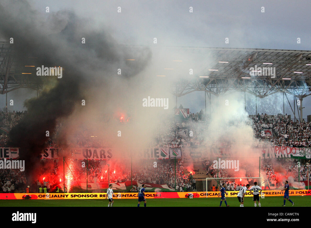 Football hooligans fighting 2012 hi-res stock photography and images ...