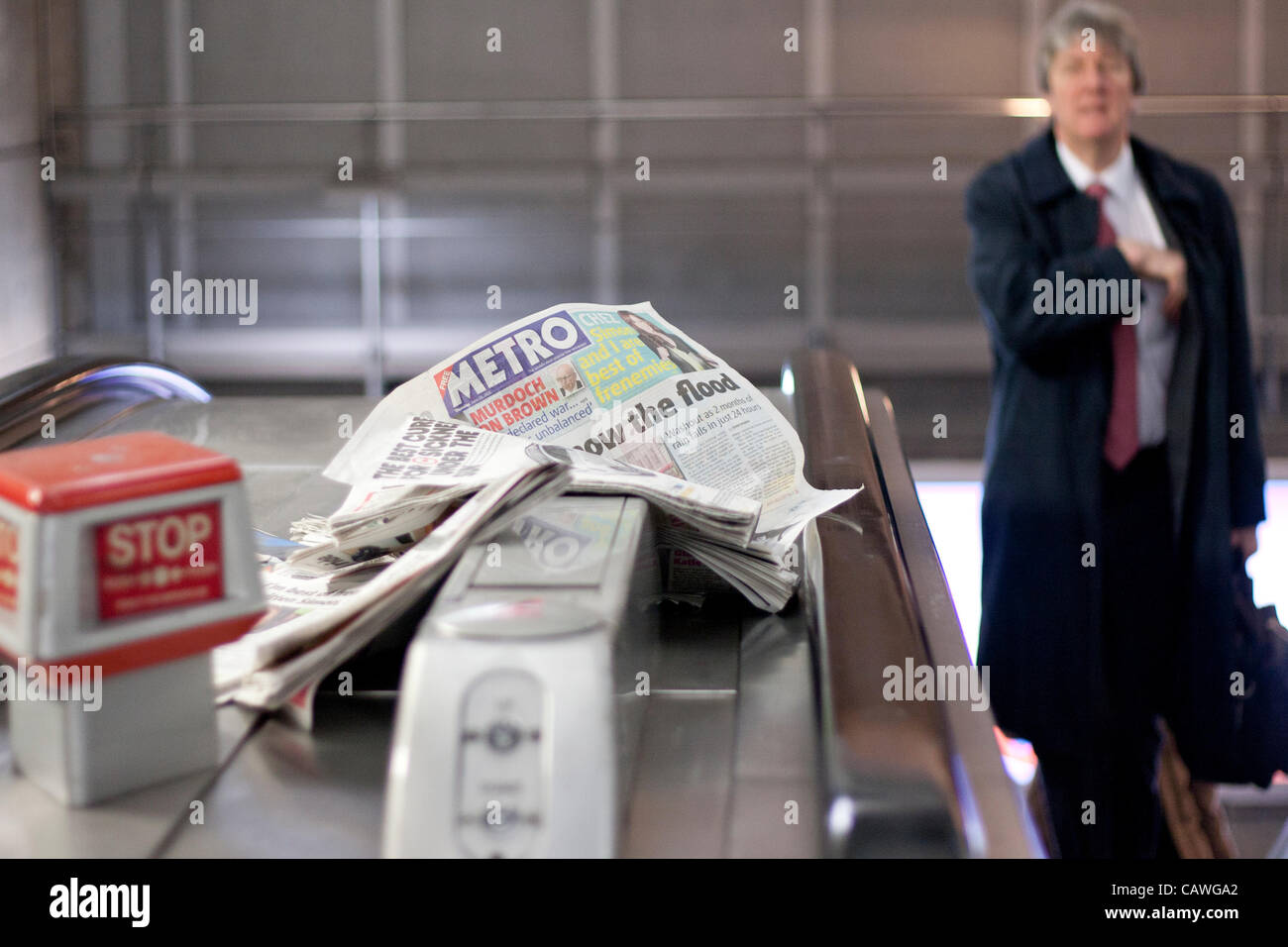 Escalator london underground staff hi-res stock photography and images ...