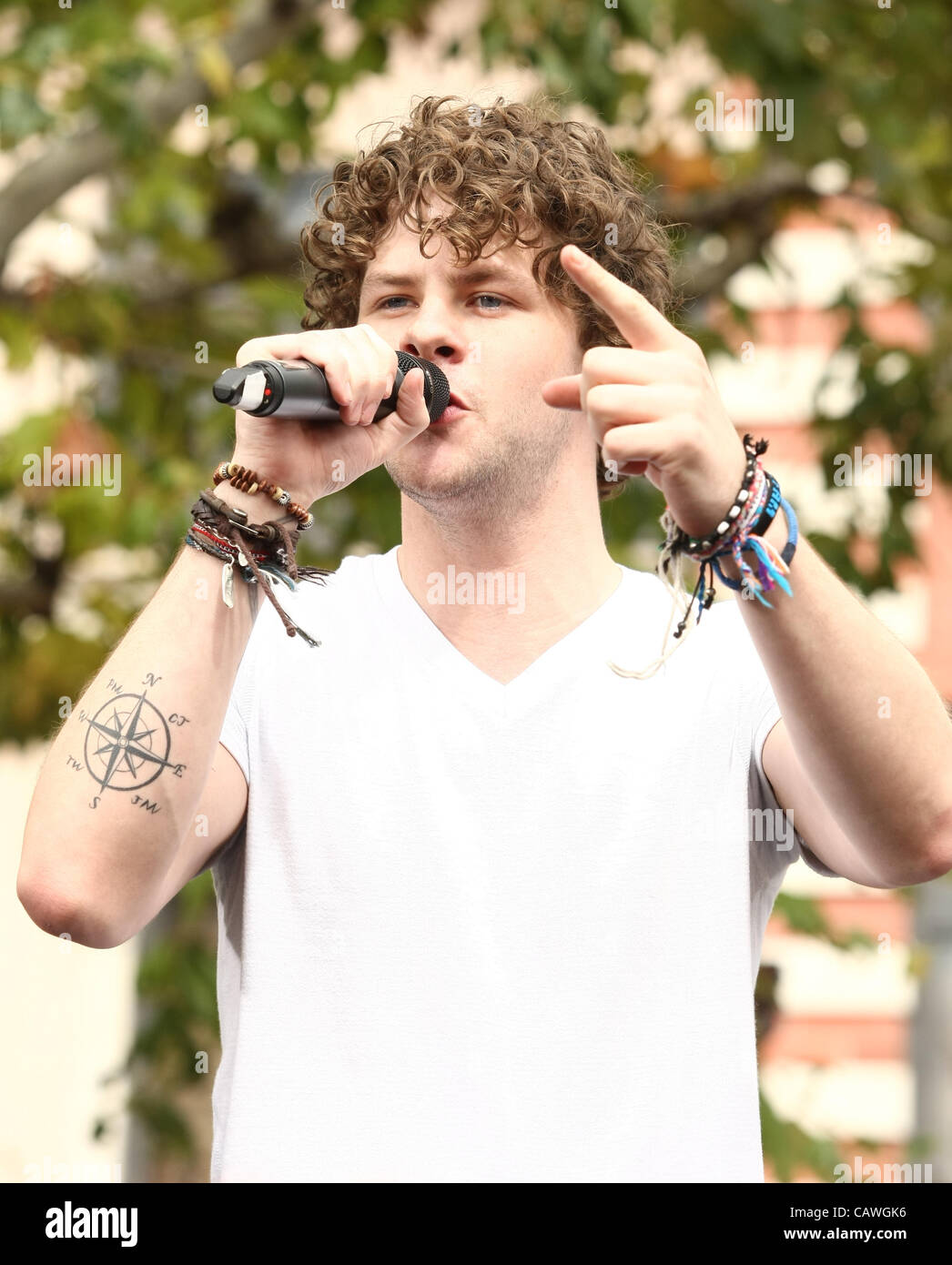 JAY MCGUINESS THE WANTED. PERFORM FOR EXTRA TV LOS ANGELES CALIFORNIA ...