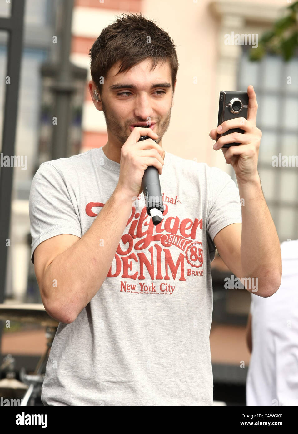 TOM PARKER THE WANTED. PERFORM FOR EXTRA TV LOS ANGELES CALIFORNIA USA ...