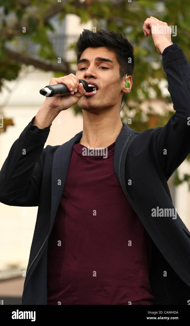 SIVA KANESWARAN THE WANTED. PERFORM FOR EXTRA TV LOS ANGELES CALIFORNIA ...