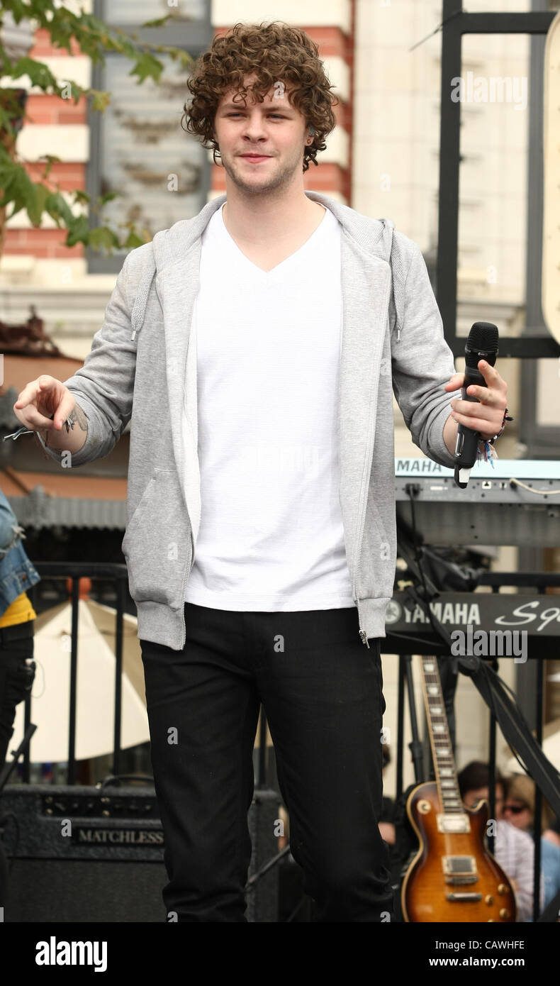 Jay mcguiness, the wanted hi-res stock photography and images - Alamy