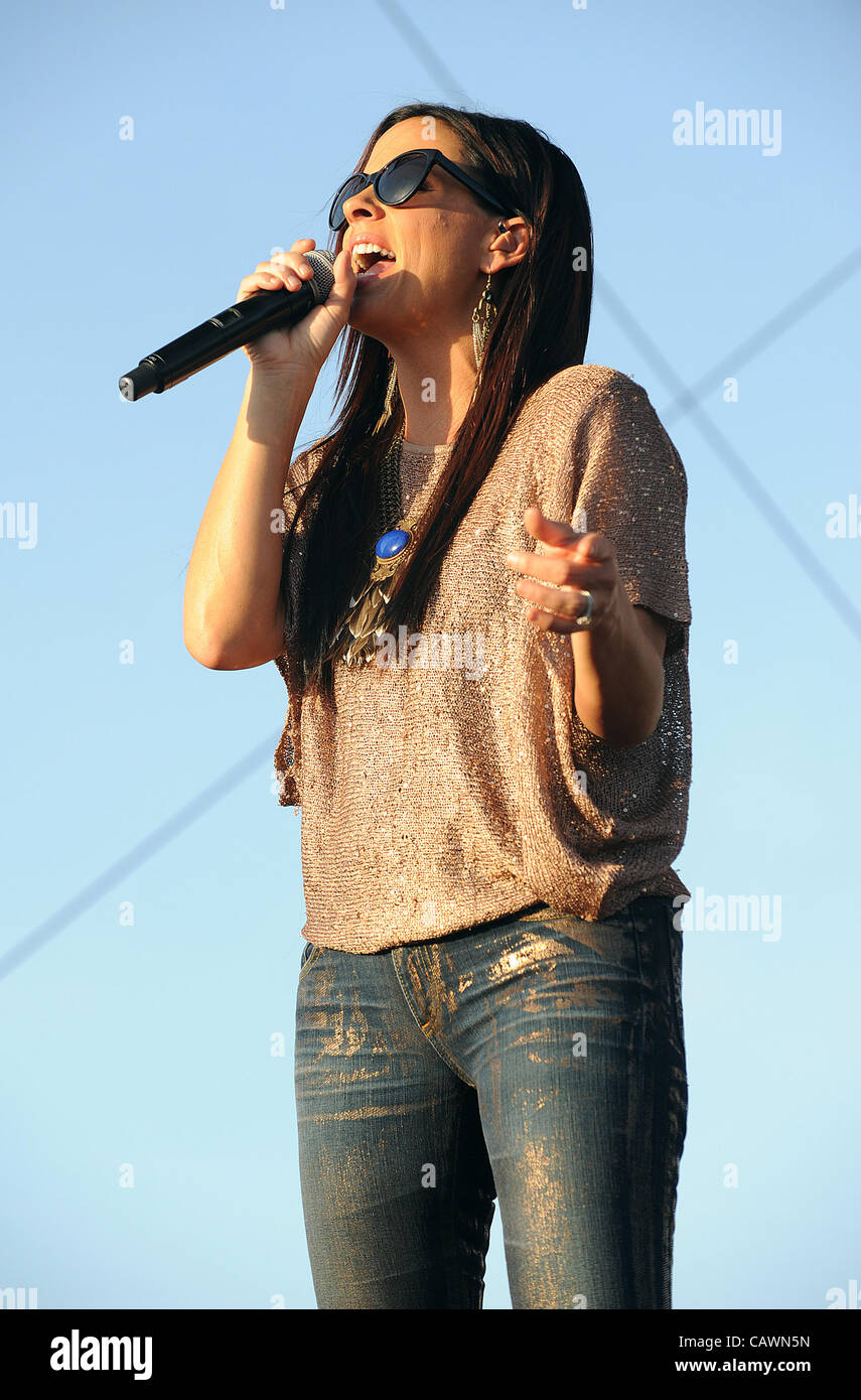 Sara evans hi-res stock photography and images - Alamy