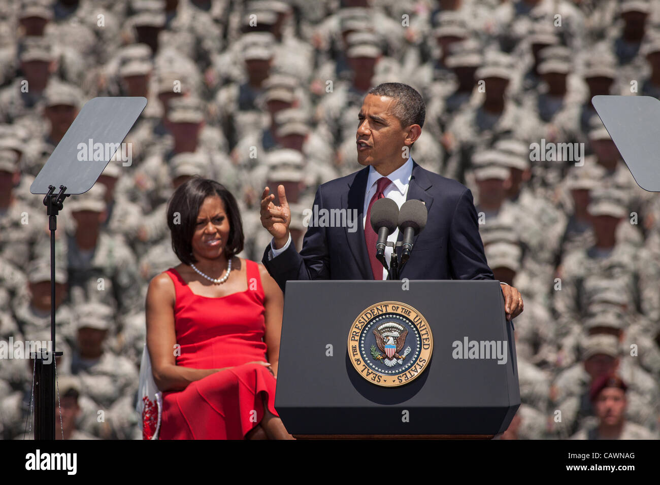 US President Barack Obama addresses soldiers from the 3rd Infantry ...
