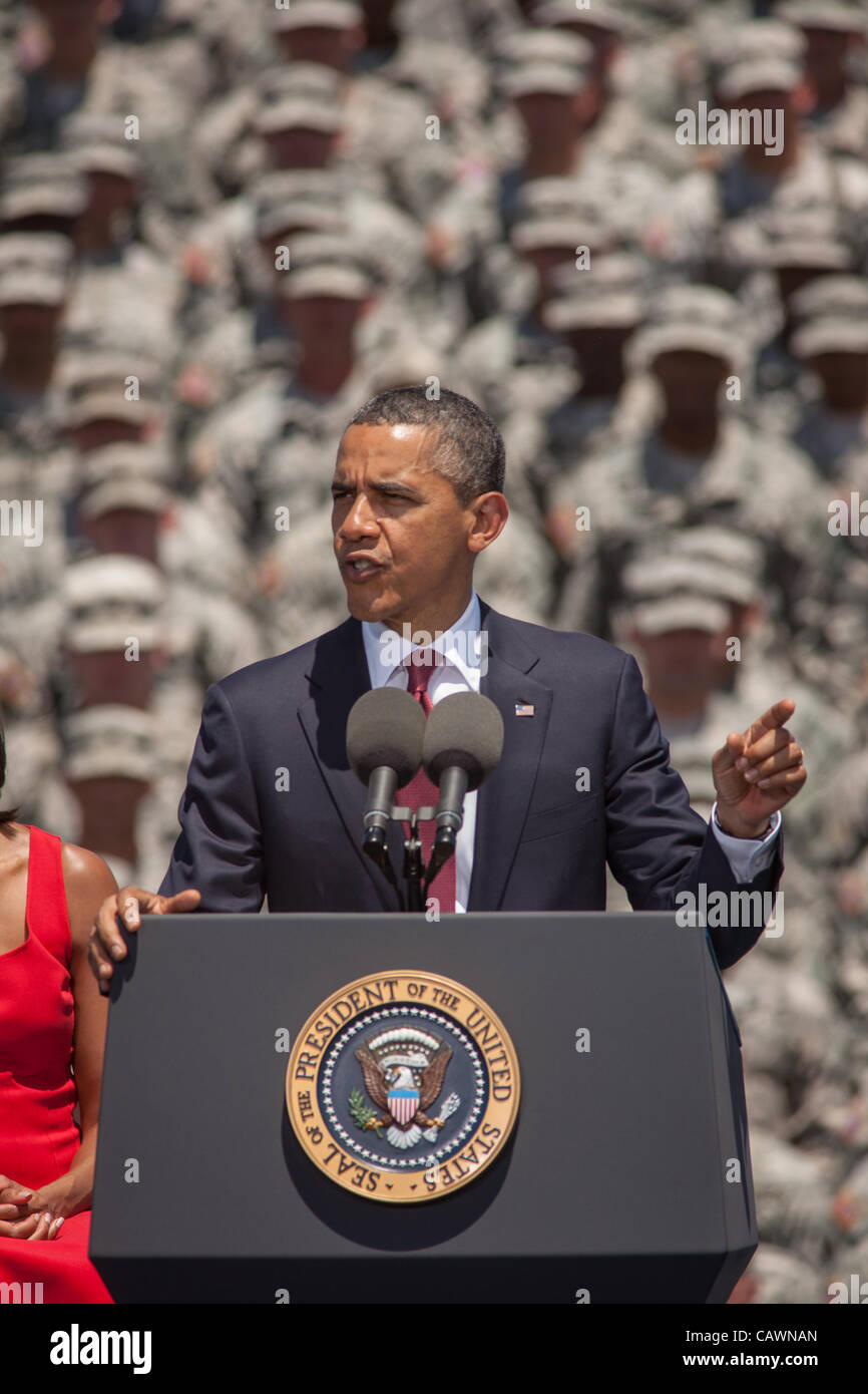 US President Barack Obama addresses soldiers from the 3rd Infantry ...