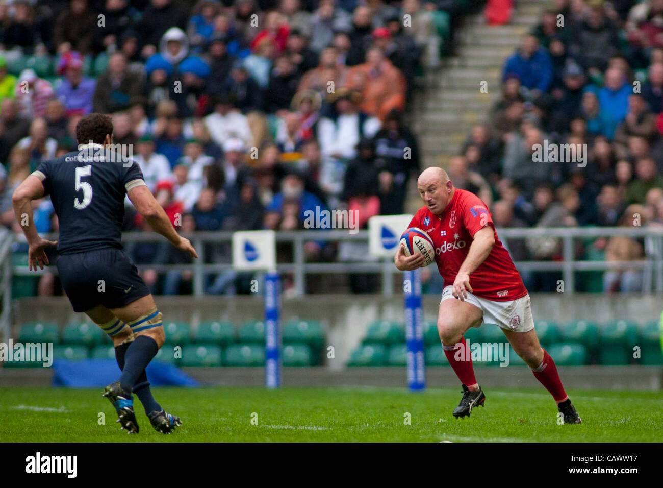 TWICKENHAM, ENGLAND. 28/04/2012. WO1 Stuart Silvester 33 Fd Hosp in ...