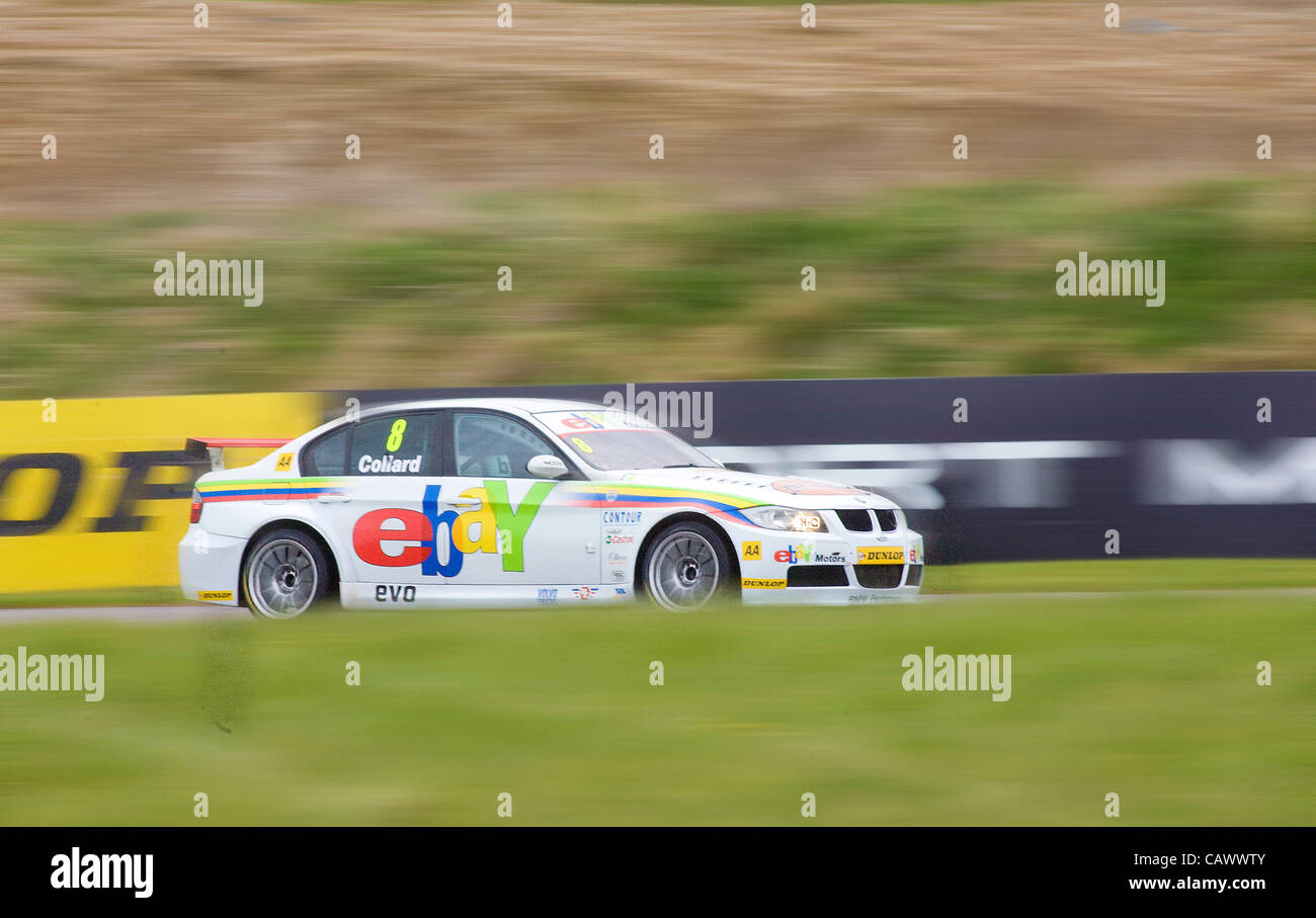 28.04.2012 Thruxton, Robert Collard driving the Ebay Motors BMW 320i ...