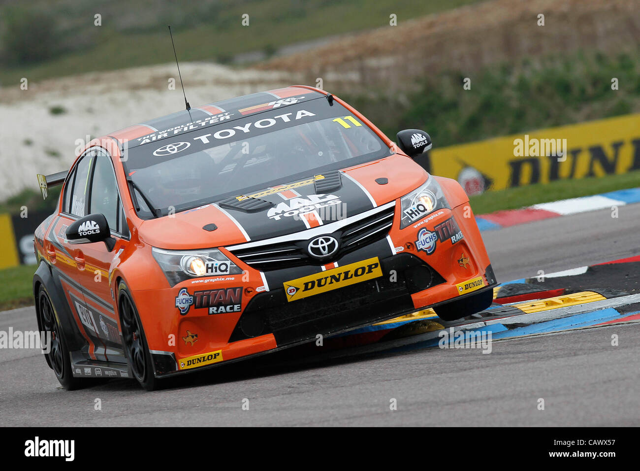 2.04.2012 Thruxton, Frank Wrathall driving the Dynojet Toyota Avensis ...