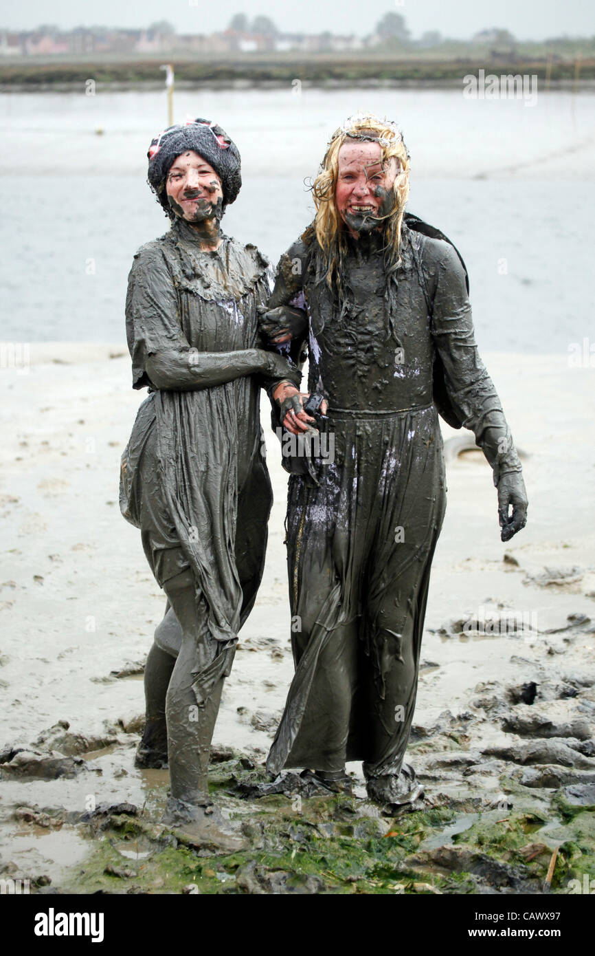 Maldon, Essex, UK. Sunday 29th April 2012. Participants getting muddy ...