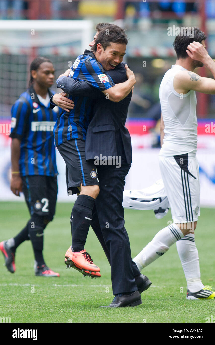 (L-R) Yuto Nagatomo, Andrea Stramaccioni (Inter), APRIL 29, 2012 ...