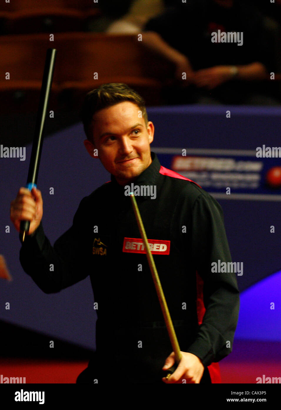 30.04.2012 - Jamie Jones (Wal) in action against Andrew Higginson (Eng ...