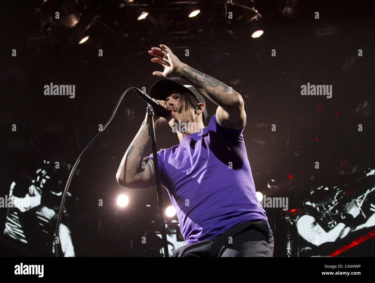 April 30, 2012 - Ottawa, Ontario, Canada - Anthony Kiedis of The Band ...