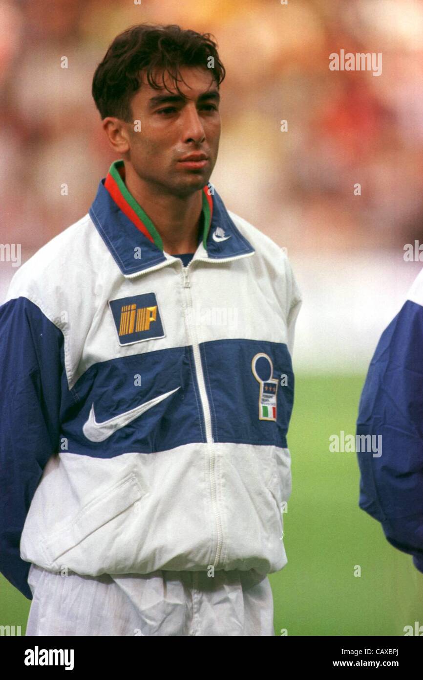 04.06.1997 Lyon, France. Italian Roberto Di Matteo listens to the ...