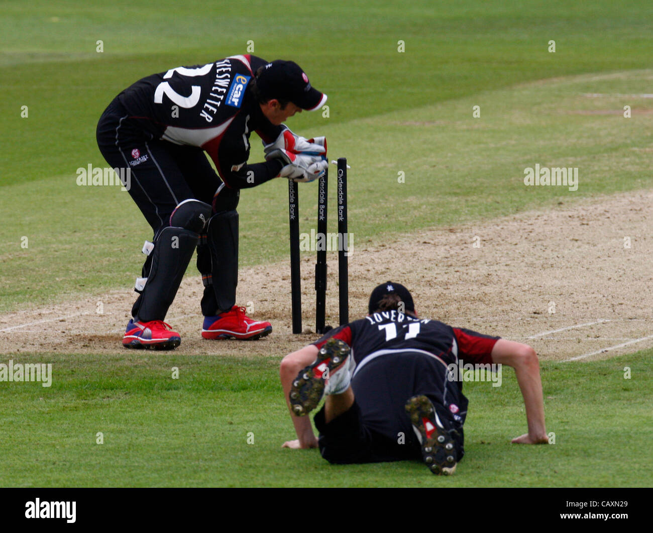 Cricket craig overton somerset hi-res stock photography and images - Alamy