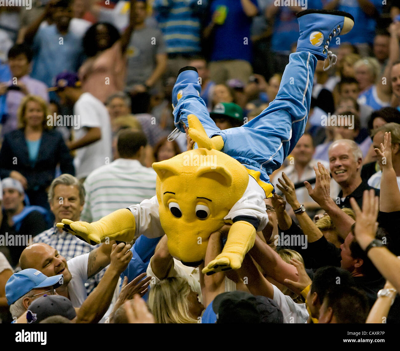 Denver nuggets mascot hi-res stock photography and images - Alamy