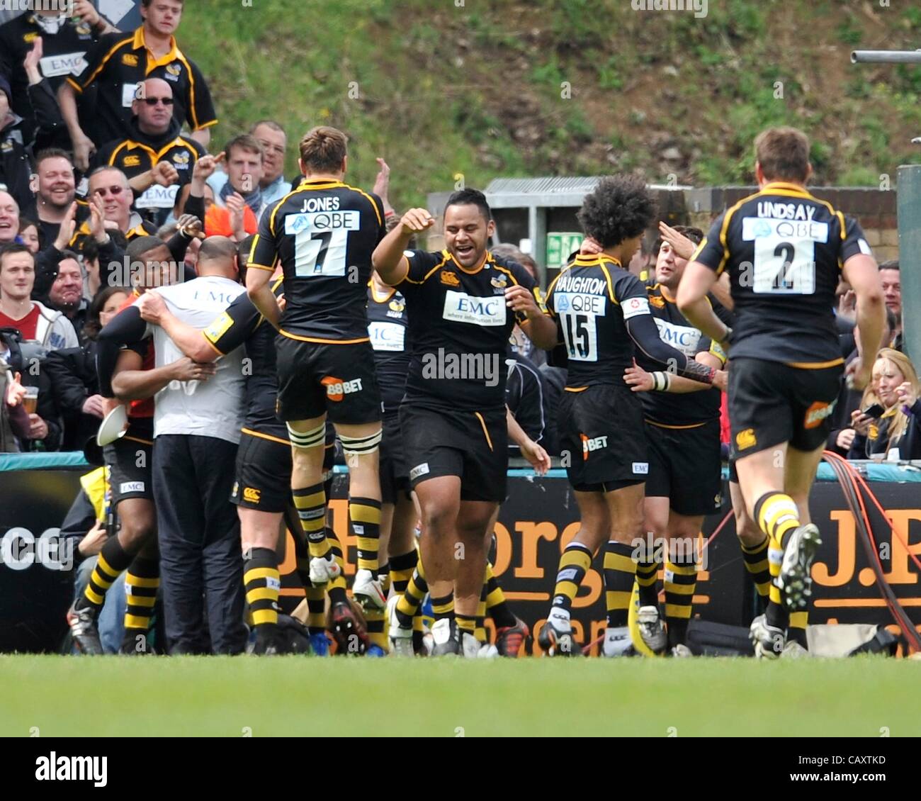 England and wasps hi-res stock photography and images - Alamy