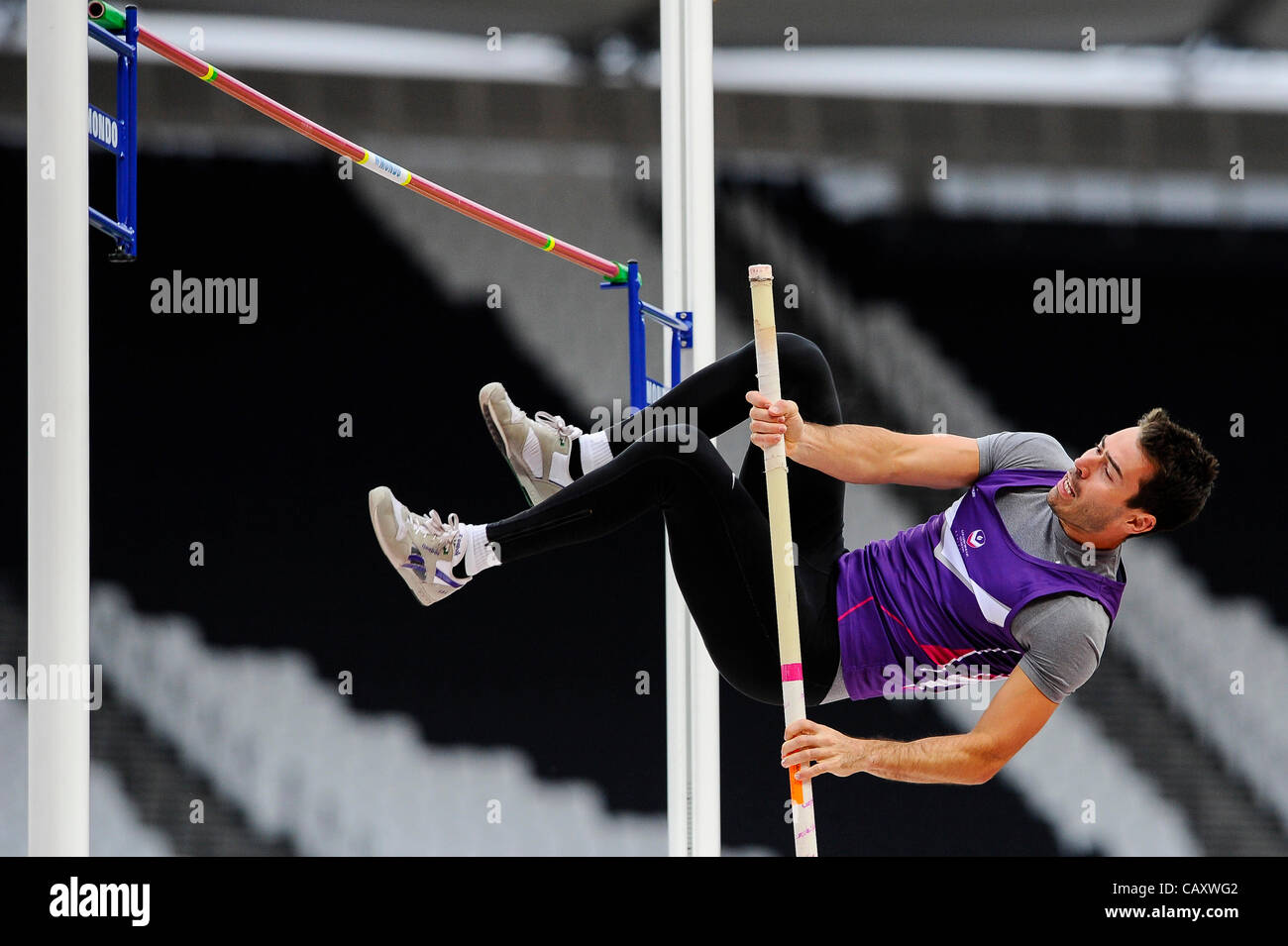 Paul walker during the mens pole vault hi-res stock photography and ...