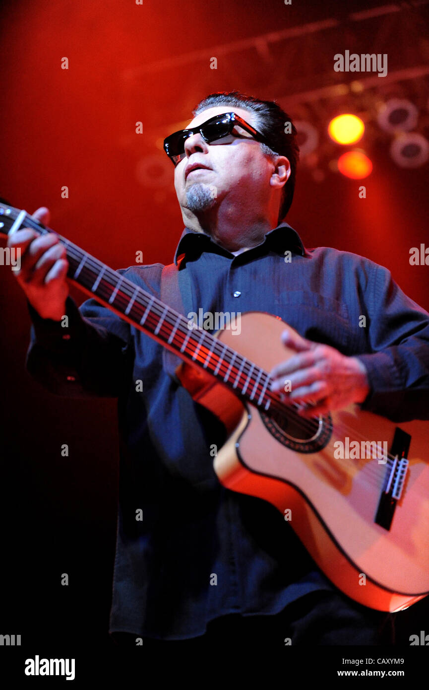Cesar rosas de los lobos hi-res stock photography and images - Alamy