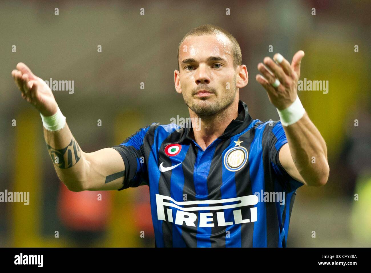 Wesley sneijder ac milan hi-res stock photography and images - Alamy