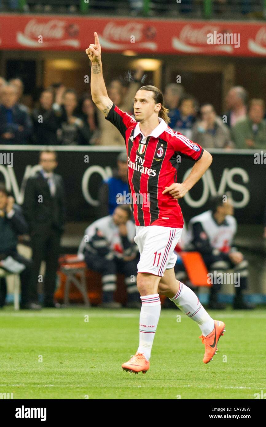 Zlatan goal ac milan inter hi-res stock photography and images - Alamy