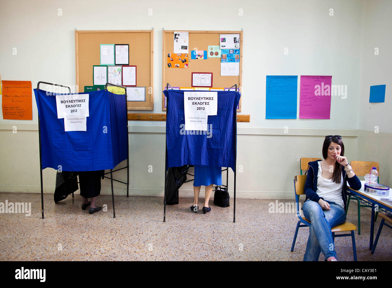 Neighbourhood voting station hi-res stock photography and images - Alamy