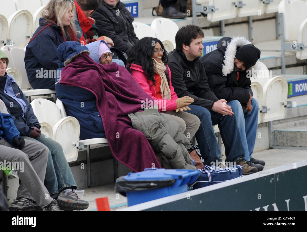 Cold cricket fans hi-res stock photography and images - Alamy