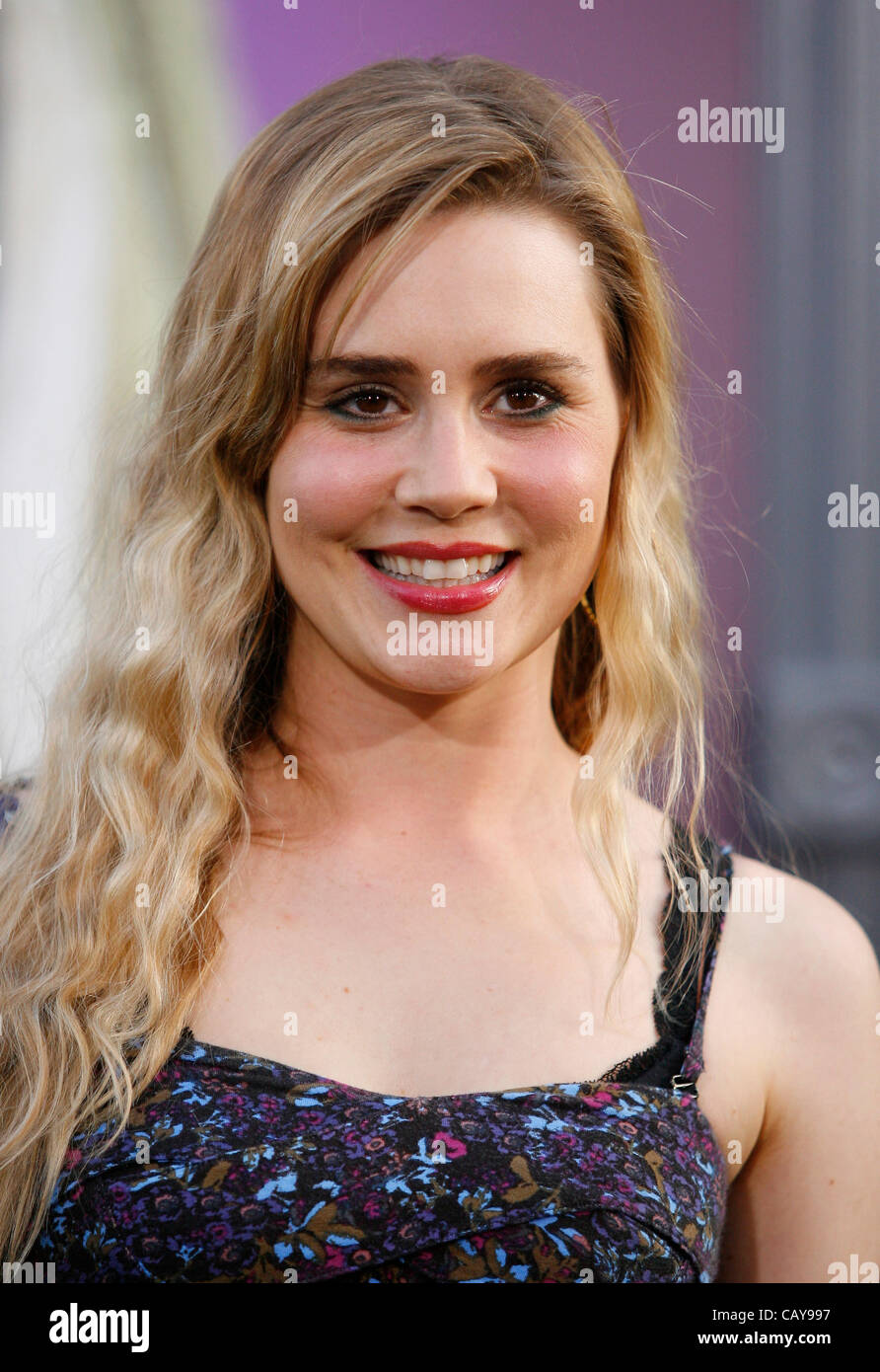 ALISON LOHMAN DARK SHADOWS.LOS ANGELES PREMIERE HOLLYWOOD LOS ANGELES ...