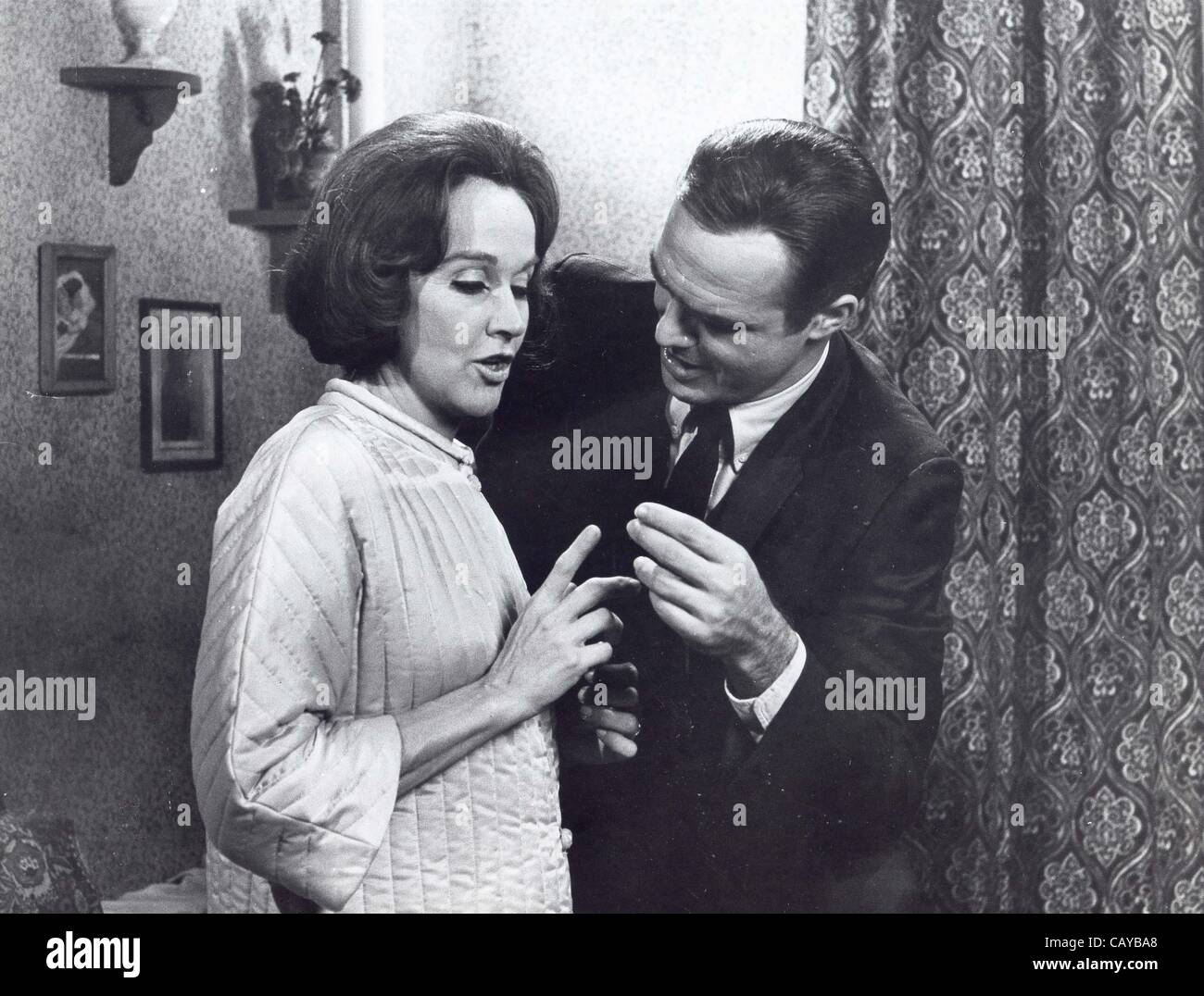 Burt Reynolds with Kim Hunter.T.V. series Hawk.Supplied by Photos inc ...