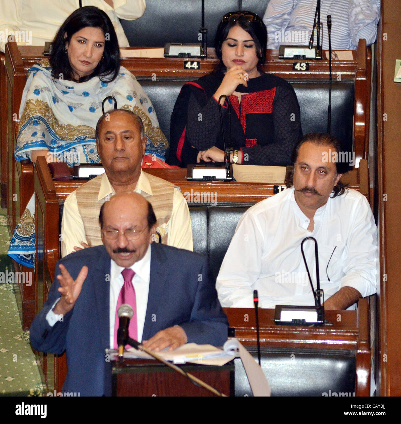 Assembly building hall karachi a view hi-res stock photography and ...