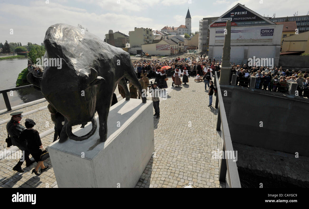 On the 8th of May there was a ceremonial opening of the Tyrsuv bridge ...