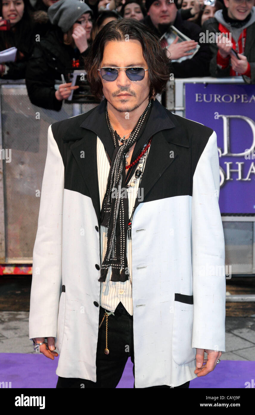 London - Johnny Depp at the European Premiere of 'Dark Shadows' at the ...