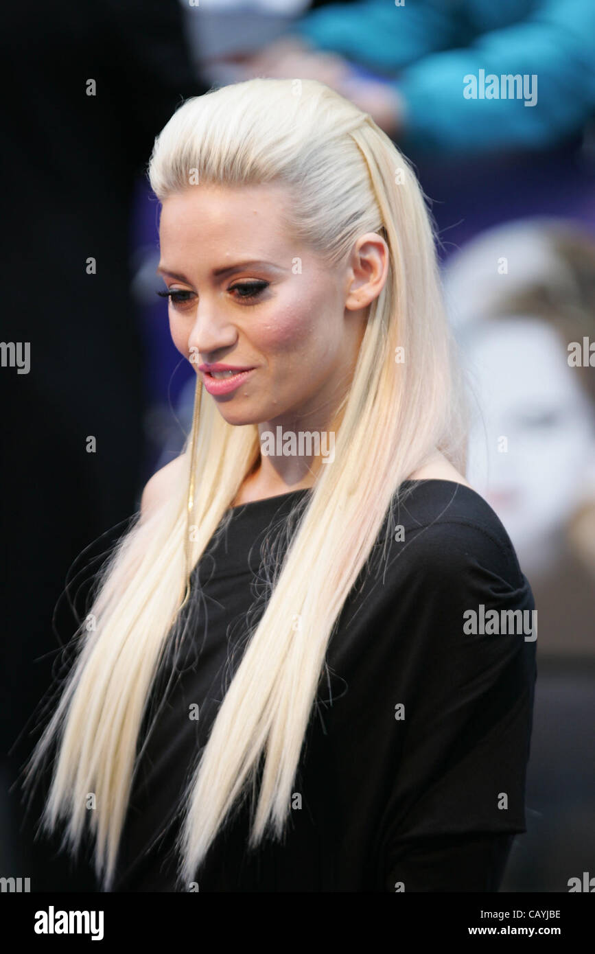 Kimberly Wyatt Mohawk