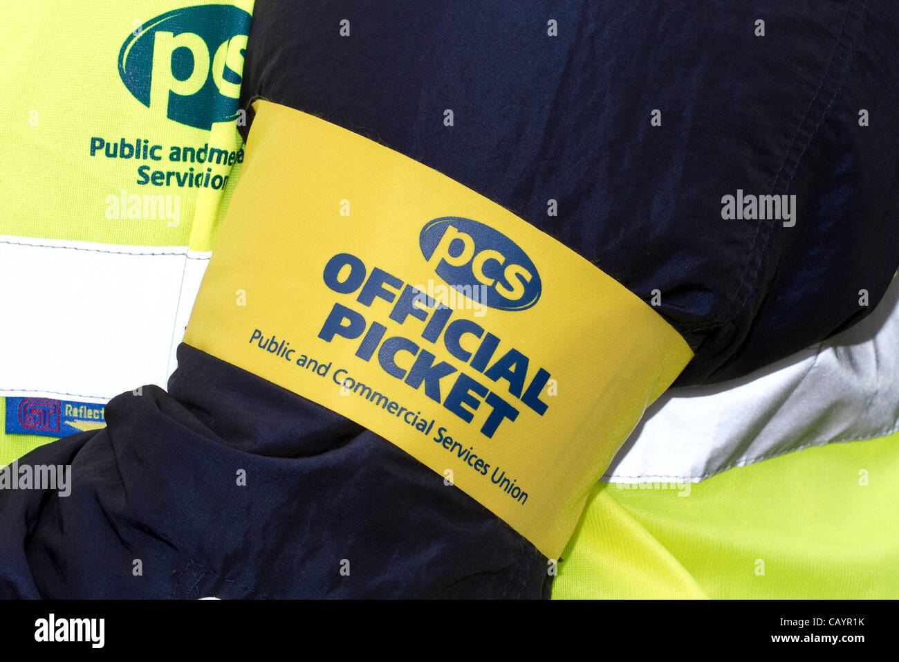 Health and Safety Executive Strikers in Official Dispute Picketing HSE ...