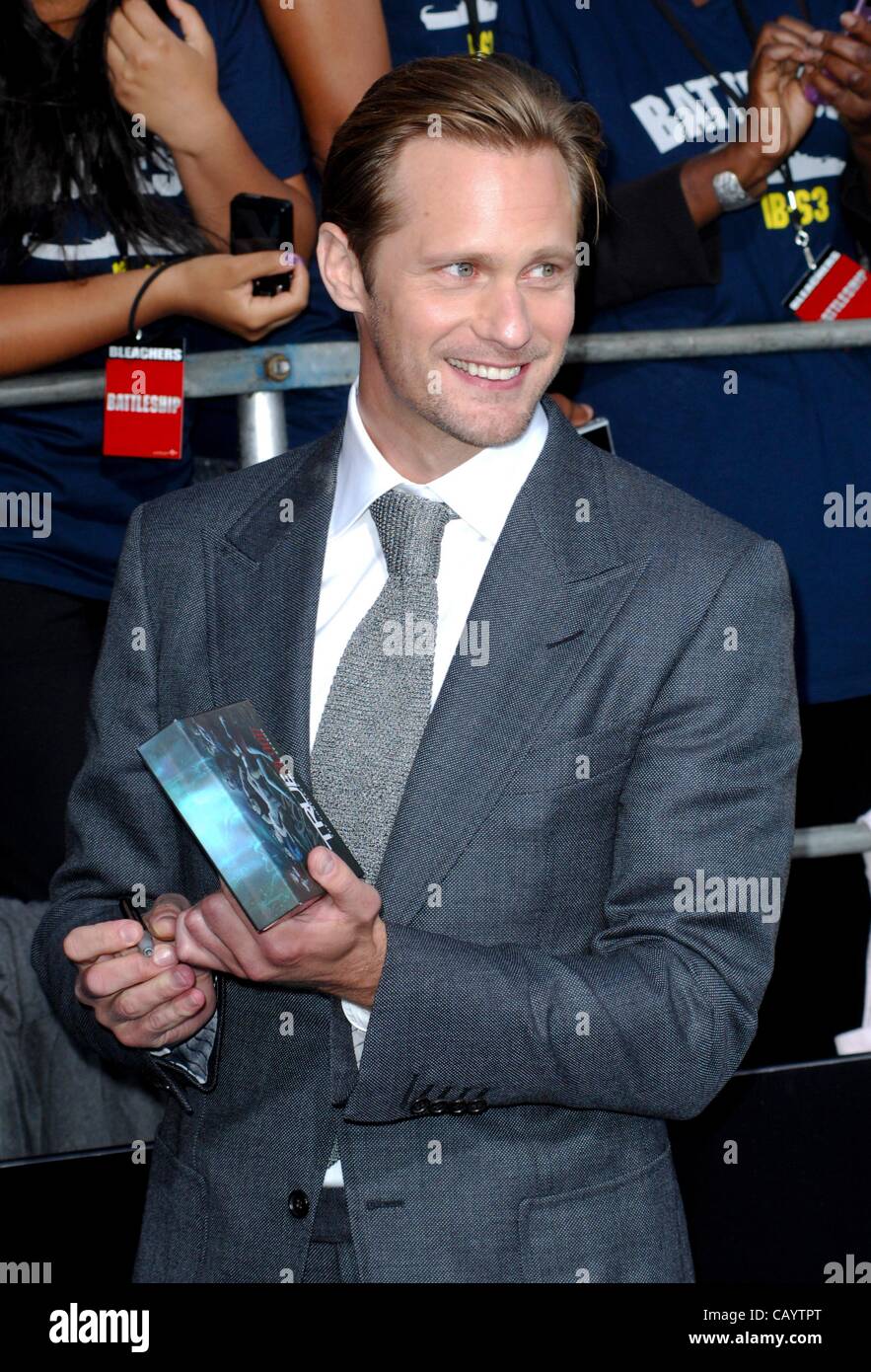 Amanda Seyfried Alexander Skarsgard