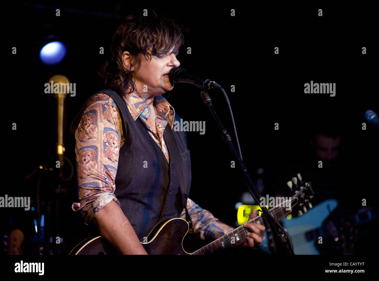 Indigo girls hi-res stock photography and images - Alamy