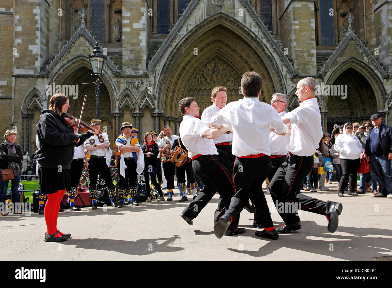Rapper dancers hi-res stock photography and images - Alamy