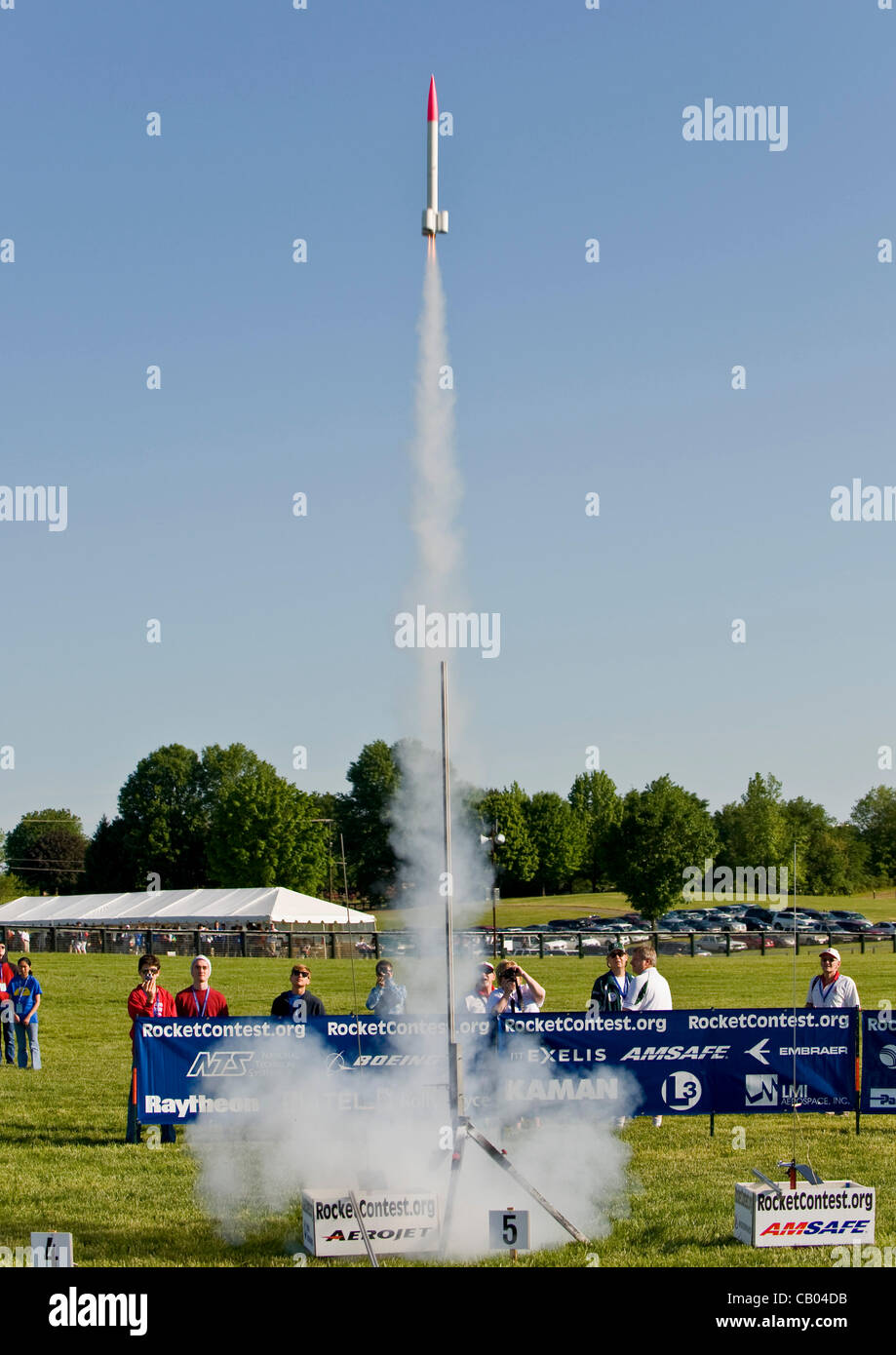 May 12, 2012 - The Plains, VA, USA - A rocket leaves the launch pad at ...