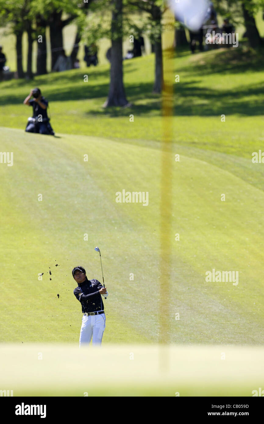 Toru Taniguchi, MAY 12, 2012 - Golf : Toru Taniguchi tees off on the ...