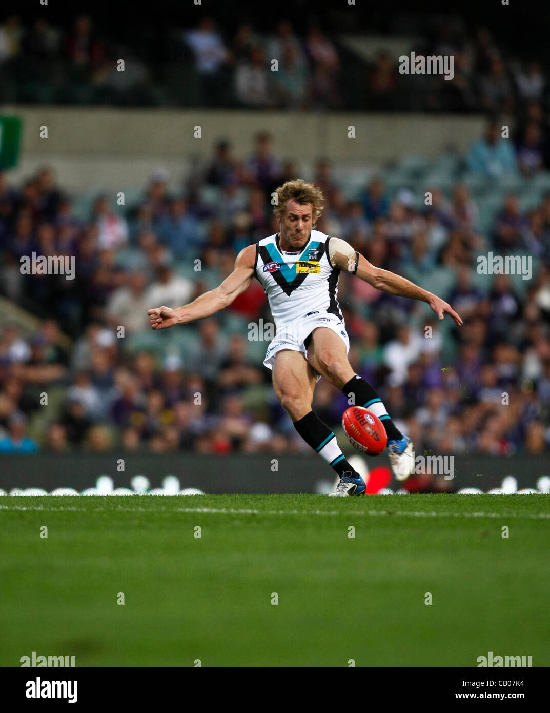 Afl port adelaide hi-res stock photography and images - Alamy