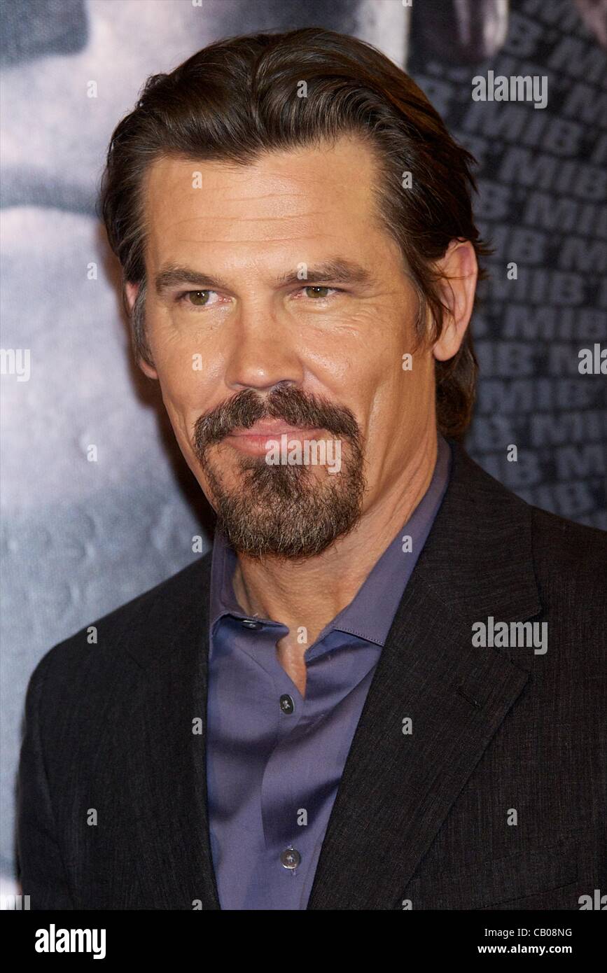 May 13, 2012 - Madrid, Spain - Actor Josh Brolin attends the Men in ...