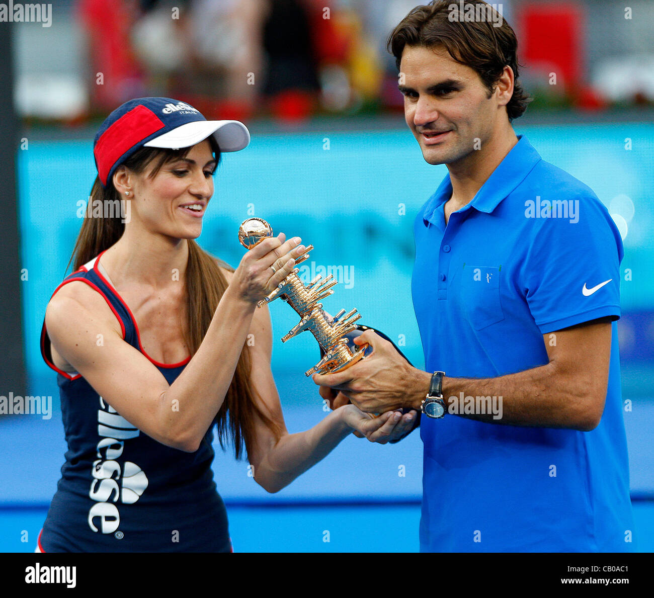 Madrid open ball girl hi-res stock photography and images - Alamy