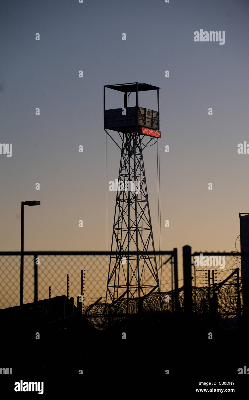 Dec. 6, 2011 - Phoenix, Arizona, U.S - A watchtower with a neon ...