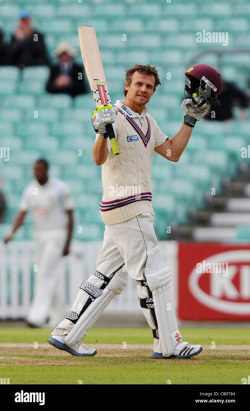 16.05.12 The Kia Oval,London, ENGLAND: James Hildreth of Somerset ...