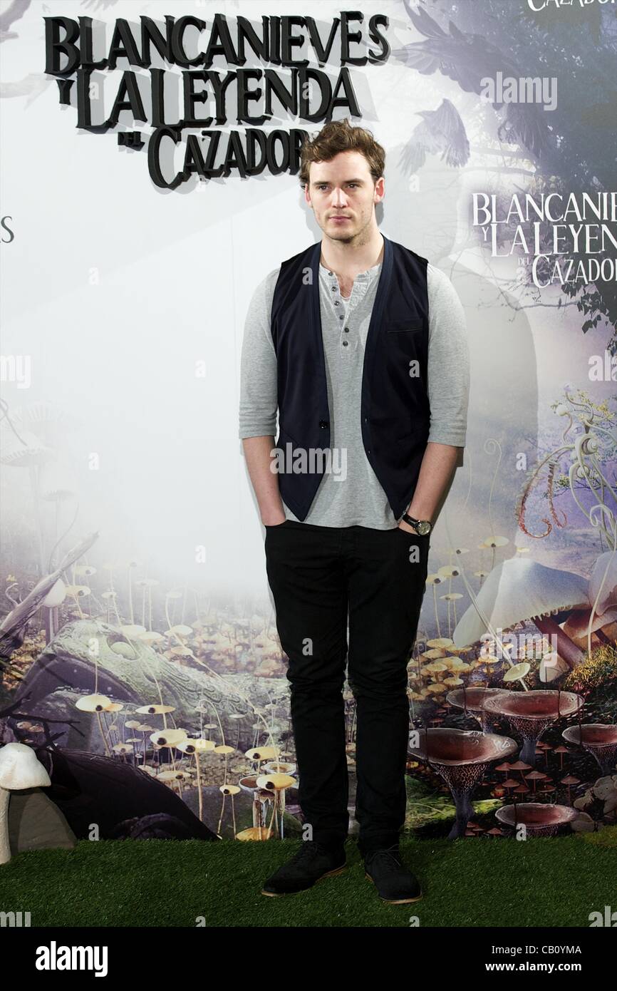 May 17, 2012 - Madrid, Spain - Actor Sam Claflin attends the 'Snow ...