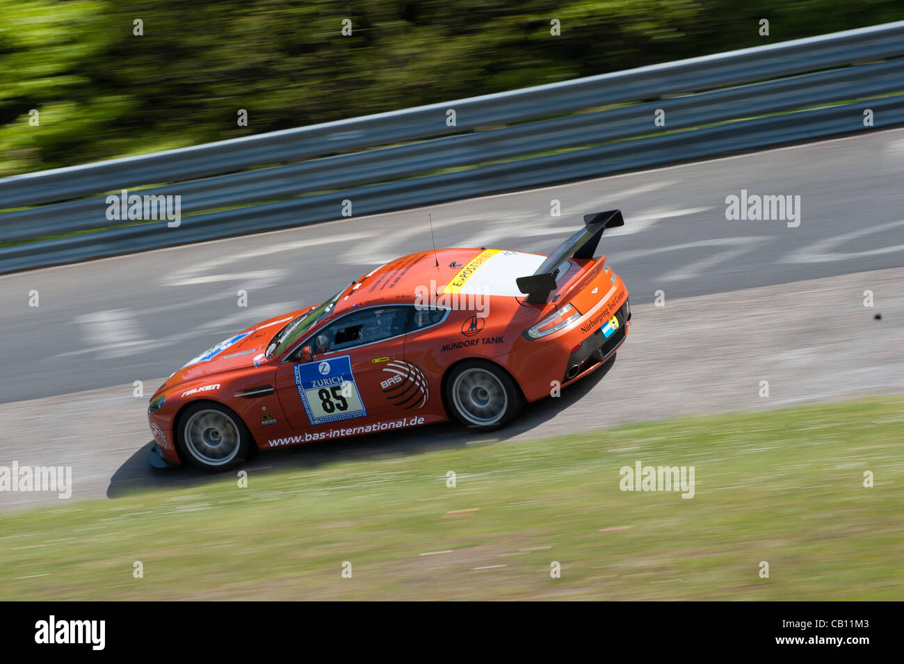 Jurgen Stumpf (GER) / Robert Thomson (AUS) / Mal Rose (AUS) driving the ...