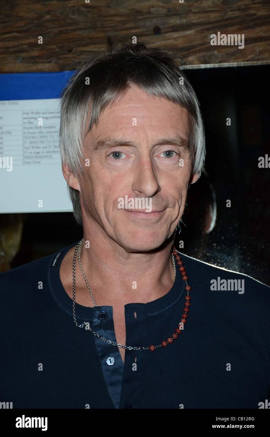 Paul Weller at arrivals for Paul Weller Performs at John Varvatos, John ...