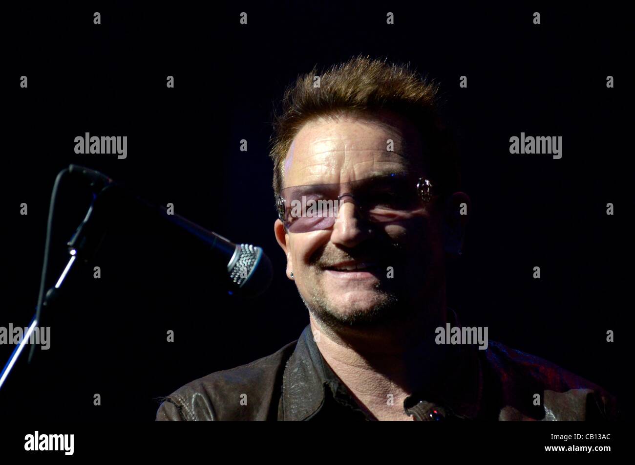 Bono in attendance for The Jazz Foundation of America Celebrates A ...