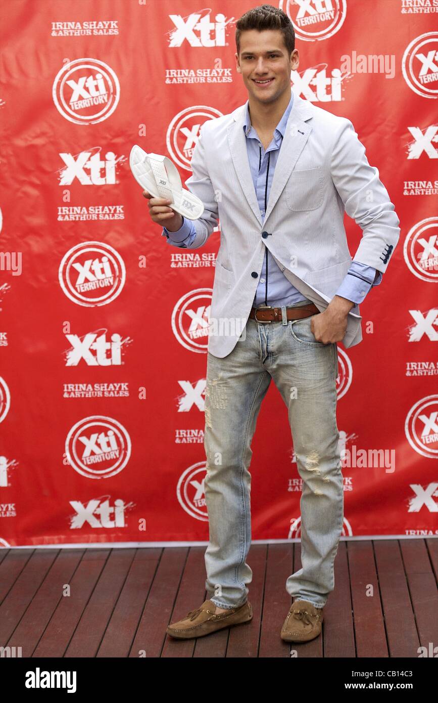 Arthur sales model hi-res stock photography and images - Alamy