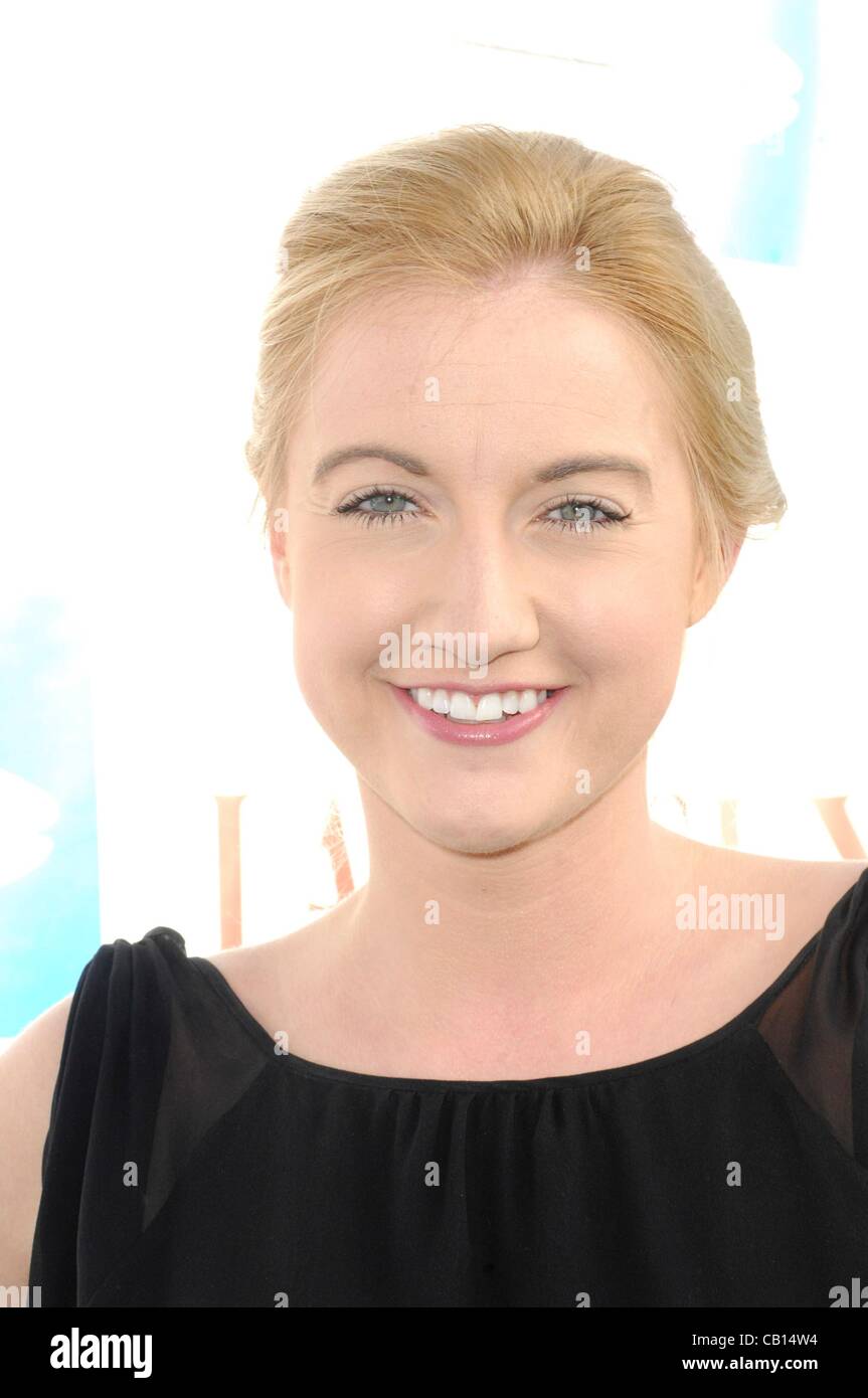 Laura Linda Bradley at arrivals for Heal The Bay's Bring Back The Beach ...