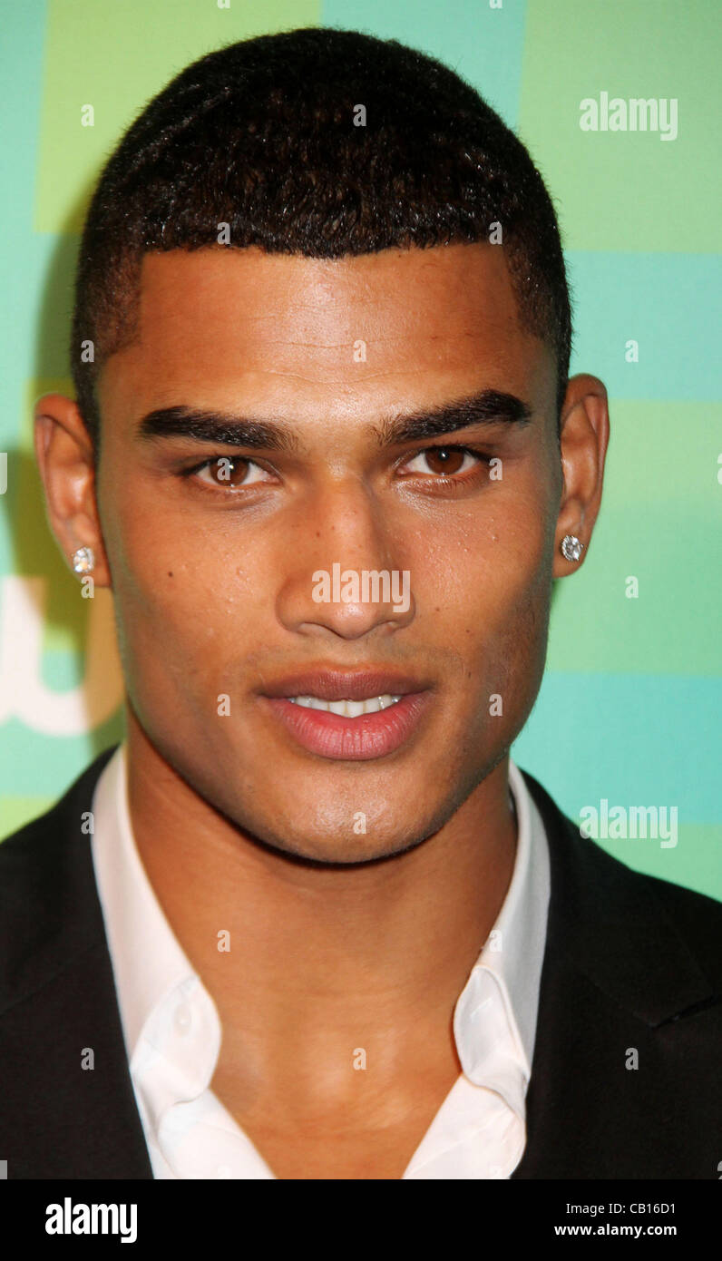 May 17, 2012 - New York, New York, U.S. - ROB EVANS attends the CW 2012 ...